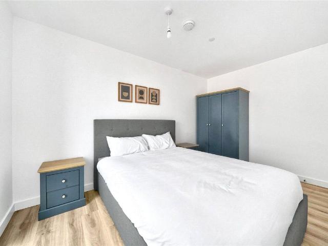 Viva Court, Kimpton Road, Luton LU2, 1 bed flat to rent, £1,350 pcm | PrimeLocation