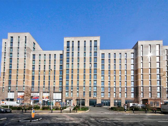 Viva Court, Kimpton Road, Luton LU2, 2 bed flat to rent, £1,550 pcm | PrimeLocation