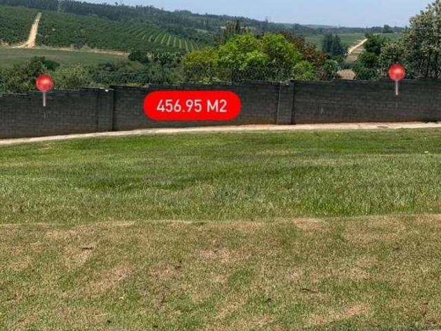 Viva em Harmonia com a Natureza: Seu Terreno dos Sonhos no Residencial Altos de Capela