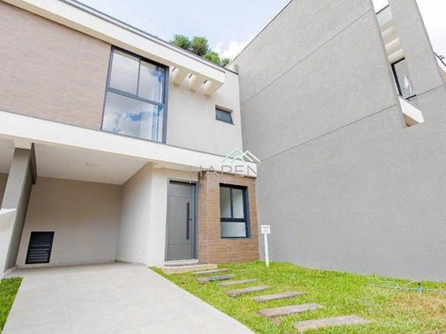 Casa em condomínio 3 quartos no Abranches