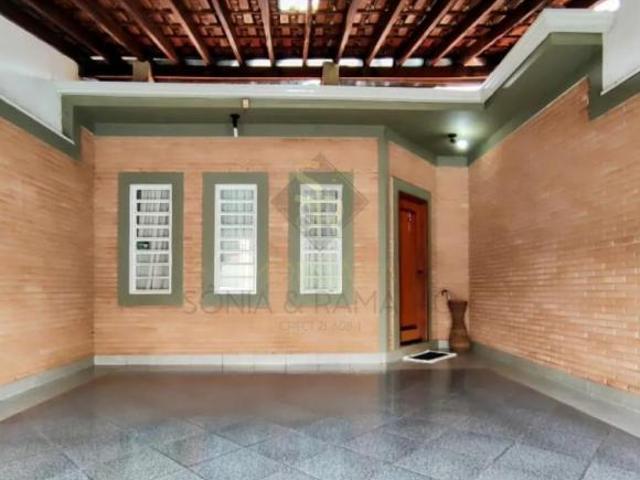 Viva perto de tudo! Casa térrea com 3 dormitórios/01 suíte na melhor região da Nova Ribeirânia por R
