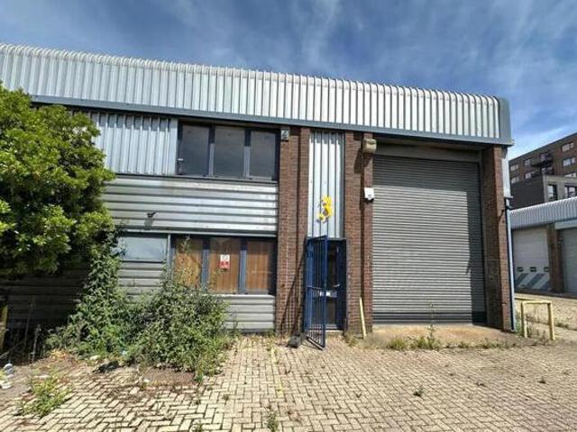 Viveash Close, Hayes, Light Industrial Facility