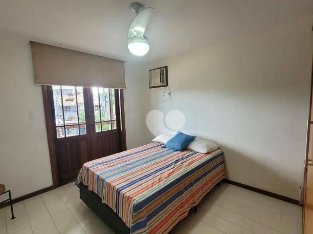 VIVENDAS Casa com 5 quartos. 2 suítes à venda, 309 m² por R$ 2.500.000 Recreio dos Bandeirantes