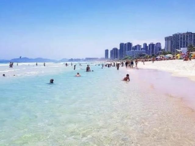 Viver na Barra O Couch Living Secreto A 100m da Praia