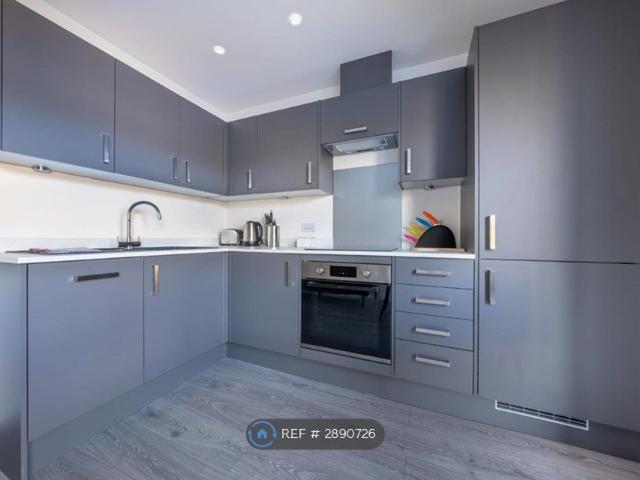 Vivian Court, Hemel Hempstead HP1, 2 bed flat to rent, £1,450 pcm | PrimeLocation