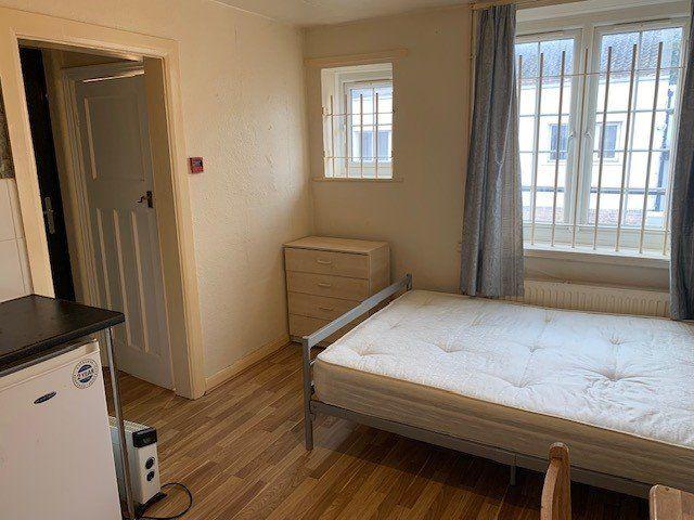 Vivian Avenue, Hendon NW4, Studio to rent, £950 pcm | PrimeLocation