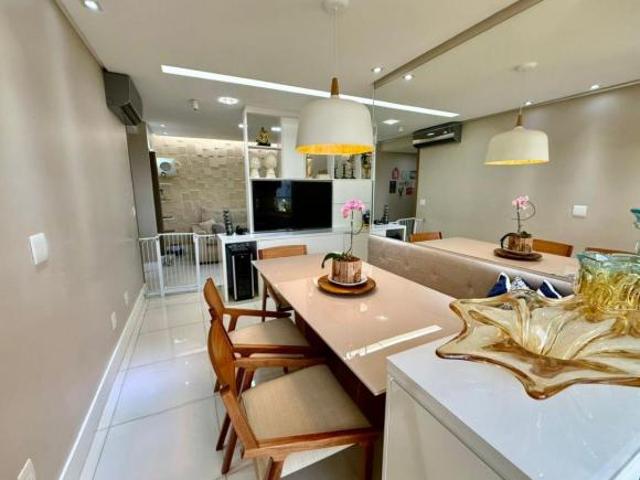 Viviane Rinaldi 2 Quartos + Closet Andar alto
