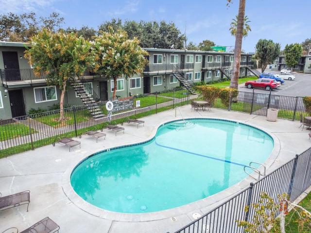 Vivleo 2 Bedroom Apartment for Rent at 9100 Tuolumne Dr, La Riviera, CA 95826 Larchmont Riviera
