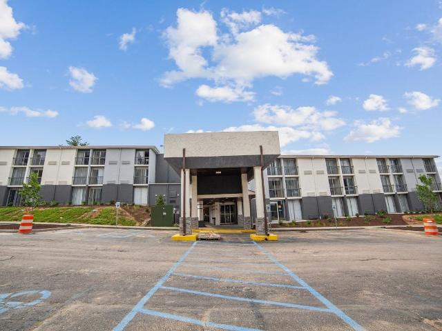 Vivo Living 1 Bedroom Apartment for Rent at 1722 N Walnut St, Bloomington, IN 47404