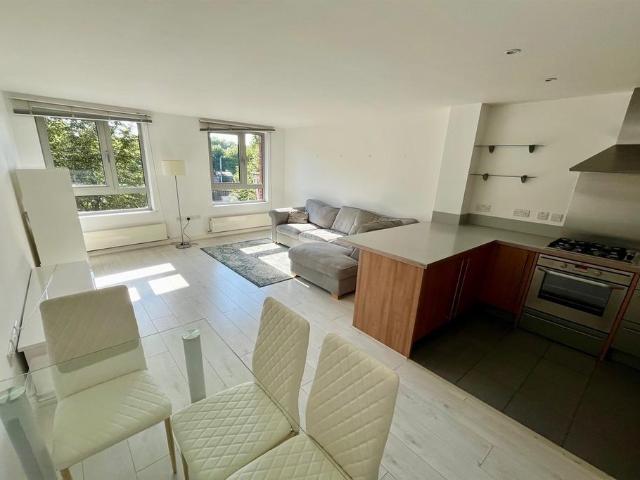 Vizion7, London N7 Energy Rating B 2 bed flat to rent £2,700 pcm £623 pw