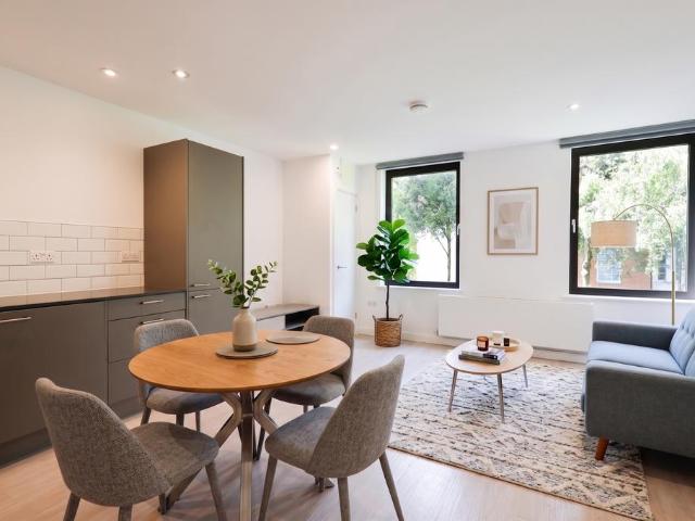 Vonder Exeter, Southernhay Gardens EX1 1 bed apartment to rent £1,295 pcm £299 pw