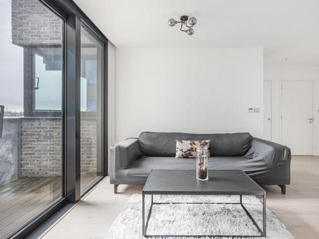 Vonder Hill, Highgate Hill N19 1 bed apartment to rent £2,150 pcm £496 pw