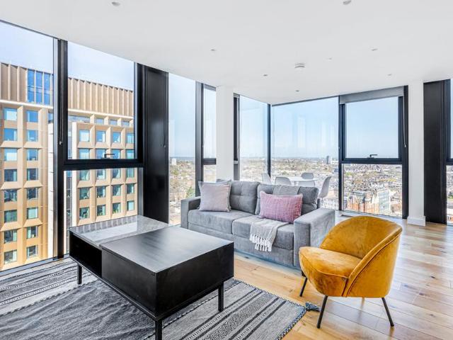 Vonder Hill, Highgate Hill N19 2 bed apartment to rent £2,700 pcm £623 pw