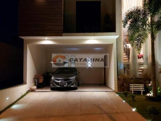 Você que procura uma casa diferenciada em um Condominio com excelente infraestrutura e fácil acesso