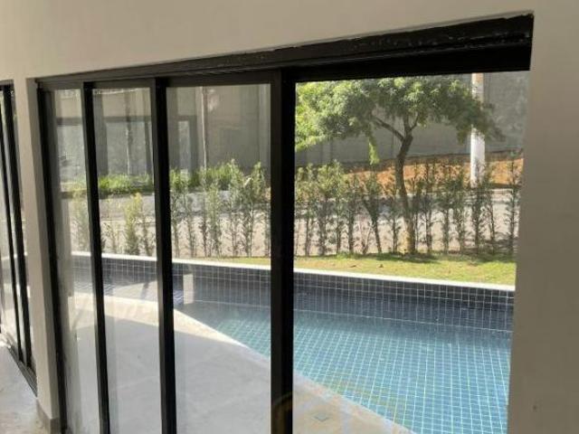 Você vai adorar esta deslumbrante casa de 3 andares.