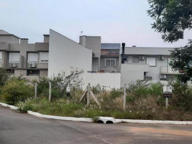 Vogel Haus vende terreno de esquina no Bairro Mont Serrat com 393m²