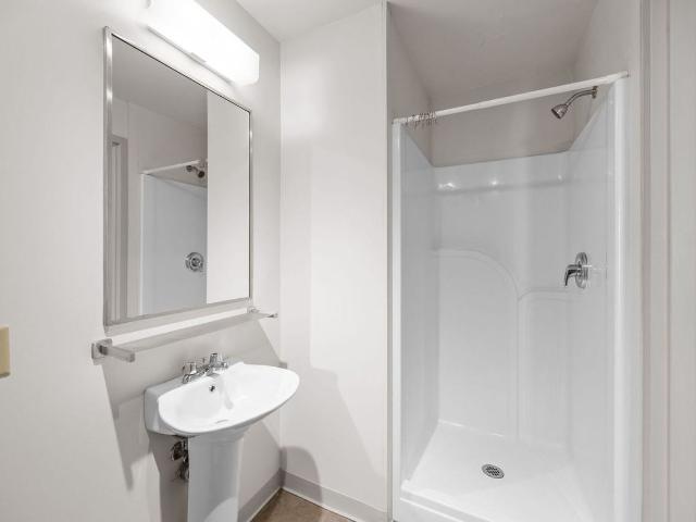 Vogel House Apartments Studio Apartment for Rent at 255 Iowa Ave, Iowa City, IA 52240 Longfellow