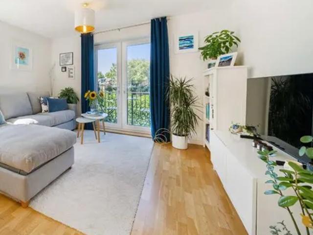 Voltaire Buildings, 330 Garratt Lane, London, SW18 4EJ, United Kingdom | 1 bed apartment for rent #139071382 | Rentberry