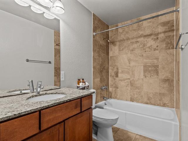 Volume 1 Bedroom Apartment for Rent at 2604 Manor Rd, Austin, TX 78722 Upper Boggy Creek