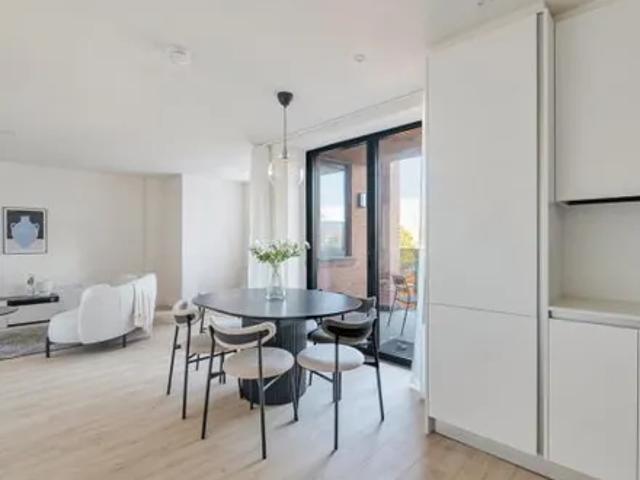 Voss Court, London, SW16 3BS, United Kingdom | 3 bed apartment for rent #134900141 | Rentberry