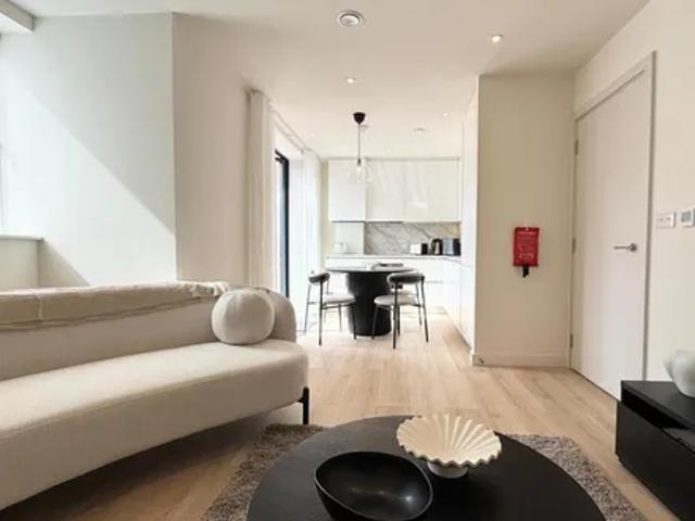 Voss Court, London, SW16 3NW, United Kingdom | 2 bed house for rent #167704670 | Rentberry