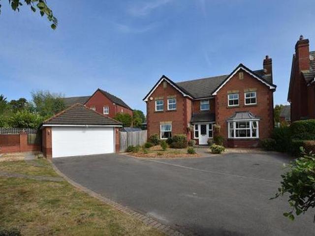 Vowles Close, Wraxall, 4 Bedroom Property