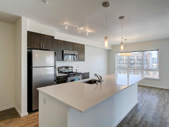 Vox 2 Bedroom Apartment for Rent at 1527 15th Ave, Seattle, WA 98122 Broadway