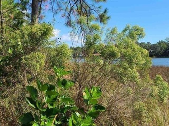 Voyager Dr, Milton, FL 32583