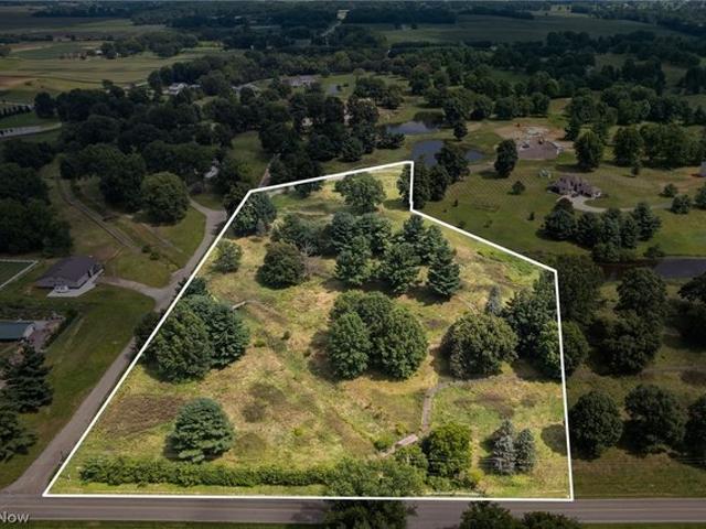V/L William Penn Ave NE, Hartville, OH 44632