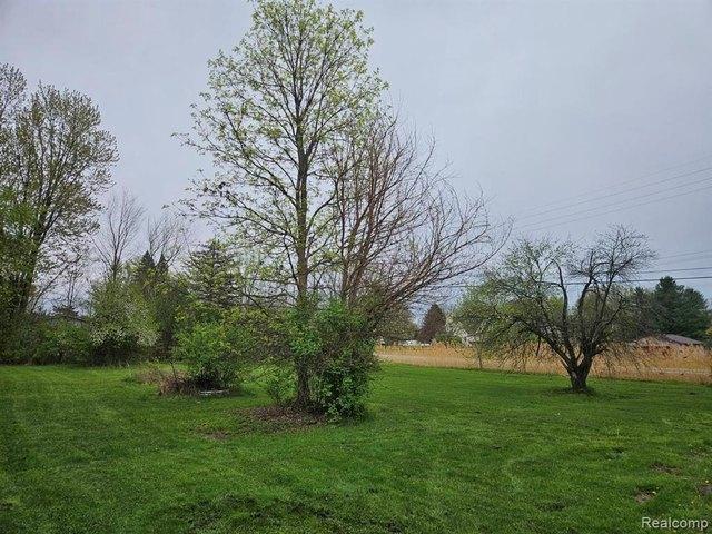 V/L E Maple Ave, Burton, MI 48439