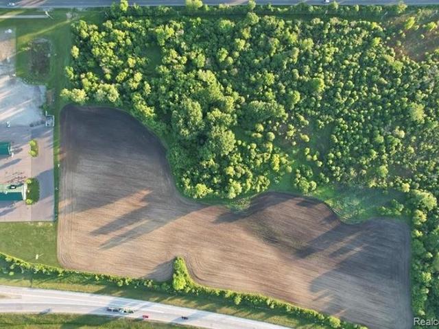 V/L E Court St, Davison, MI 48423
