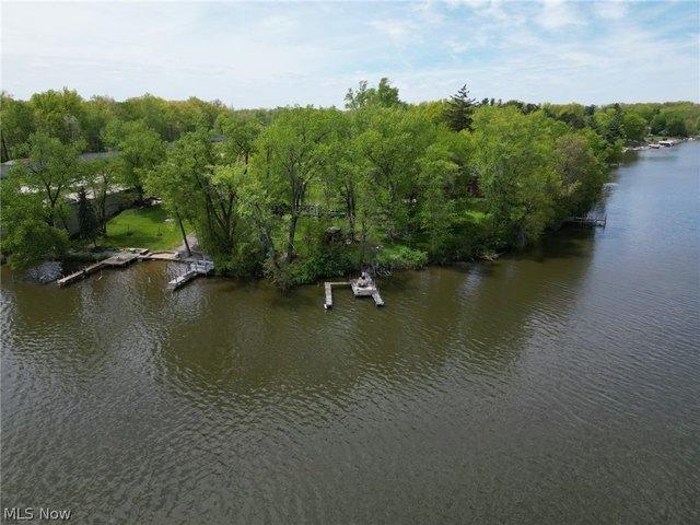 Vl Pine Dr, Lake Milton, OH 44429