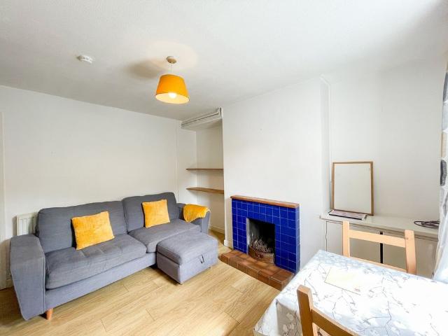 Vron Square, Bangor, Gwynedd, LL57