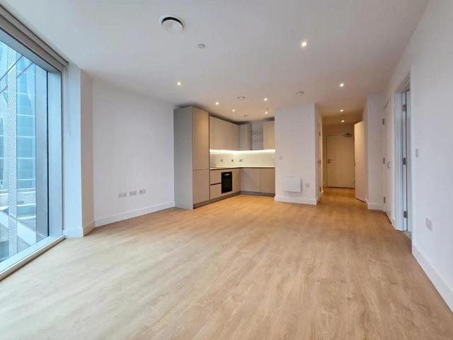 Vrp807, Manchester M4 1 bed flat to rent £1,150 pcm £265 pw