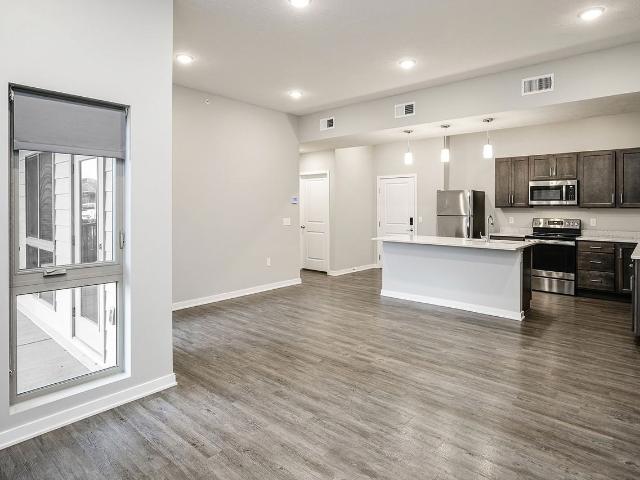 VUE178 1 Bedroom Apartment for Rent at 1202 S 177th Plz, Omaha, NE 68130