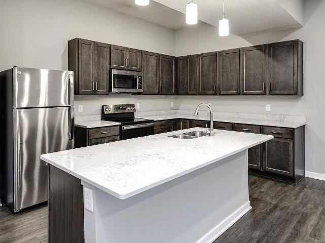 VUE178 1 Bedroom Apartment for Rent at 1202 S 177th Plz, Omaha, NE 68130