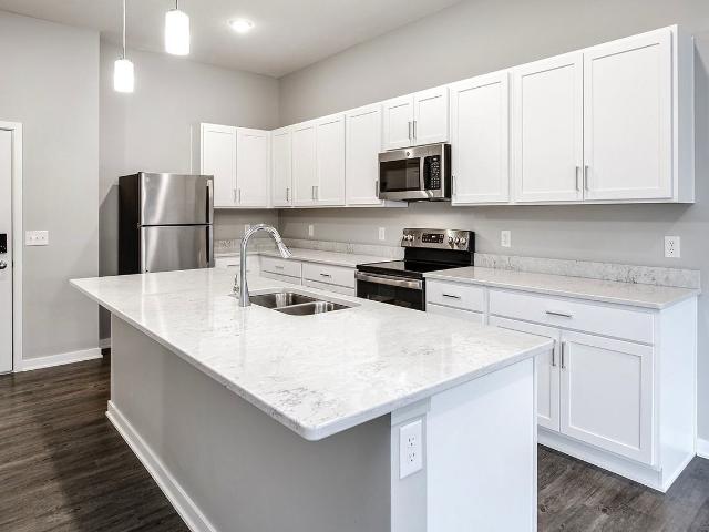 VUE178 2 Bedroom Apartment for Rent at 1202 S 177th Plz, Omaha, NE 68130