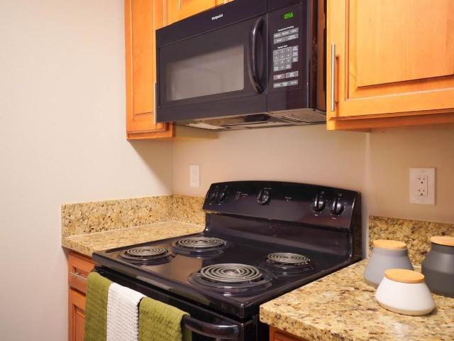 Vue at Lake Murray Apartments 2 Bedroom Apartment for Rent at 6867 Golfcrest Dr, San Diego, CA 92119 Lake Murray