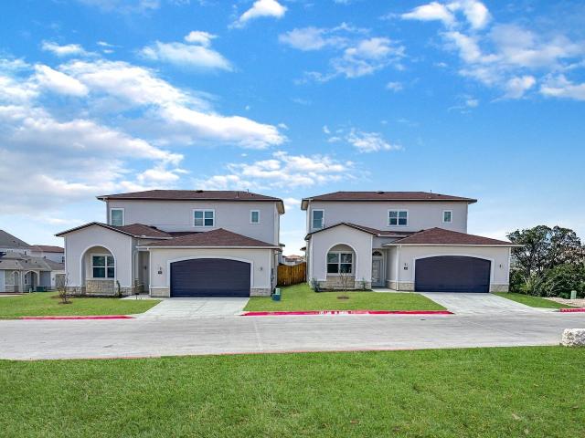 Vue at Sonoma Verde Apartments & Single Family Homes 3 Bedroom Condo for Rent at 18531 Kyle Seale Pkwy, San Antonio, TX 78255