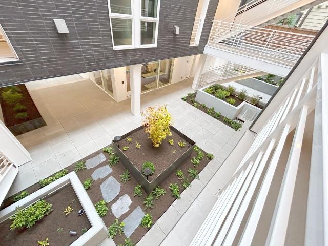 Vue on Harvard 1 Bedroom Apartment for Rent at 740 Harvard Ave E, Seattle, WA 98102 Broadway