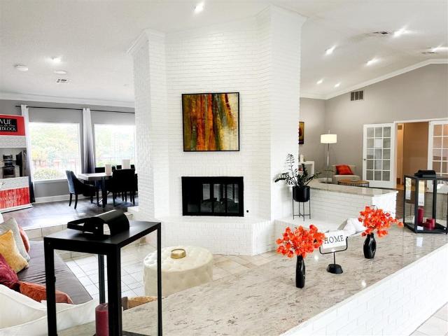 Vue on Medlock 1 Bedroom Apartment for Rent at 5151 Beverly Glen Village Ln, Peachtree Corners, GA 30092
