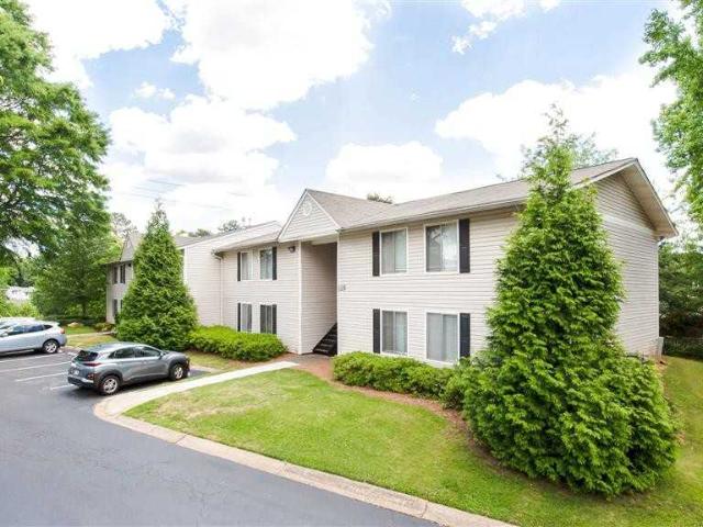 Vue on Medlock 1 Bedroom Apartment for Rent at 5151 Beverly Glen Village Ln, Peachtree Corners, GA 30092