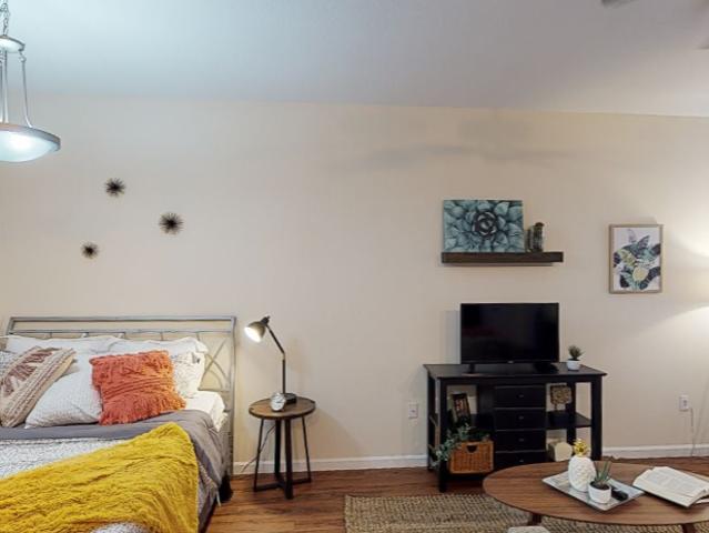 Vue Park West Studio Apartment for Rent at 9680 W Northern Ave, Peoria, AZ 85345