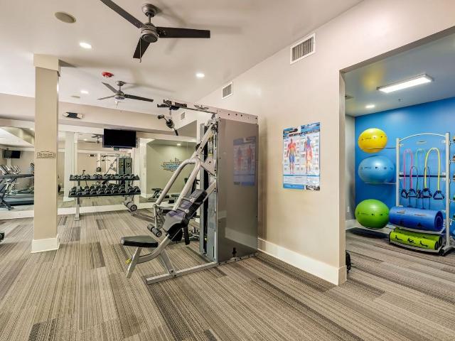 Vue Park West 1 Bedroom Apartment for Rent at 9680 W Northern Ave, Peoria, AZ 85345