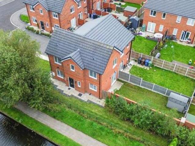 Vulcan Gate, Leigh, 3 Bedroom Semi detached