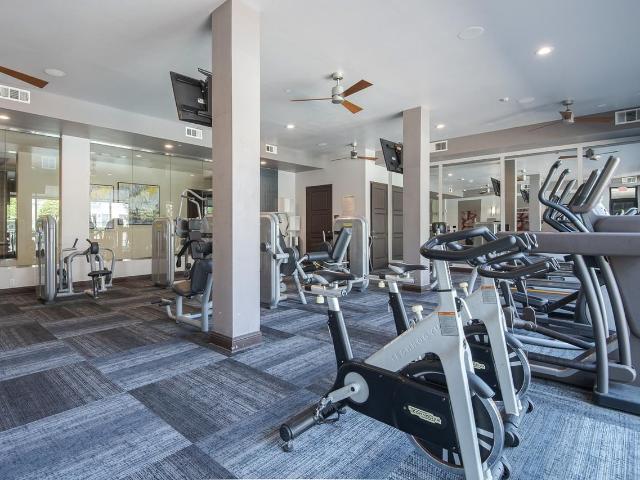 VV&M Apartments 2 Bedroom Apartment for Rent at 5225 Verde Valley Ln, Dallas, TX 75254