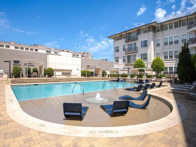 VV&M Apartments 2 Bedroom Apartment for Rent at 5225 Verde Valley Ln, Dallas, TX 75254
