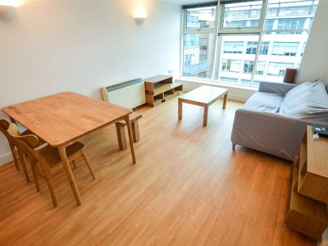 W3, 51 Whitworth Street West, Southern Gateway, Manchester M1, 2 bed flat to rent, £1,650 pcm | PrimeLocation