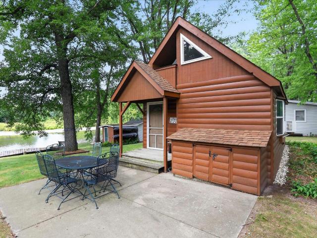 W1049 Cottage Road