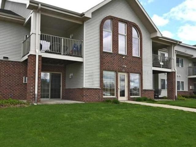 W1060 Marietta Ave Apt 114, Ixonia, WI 53036